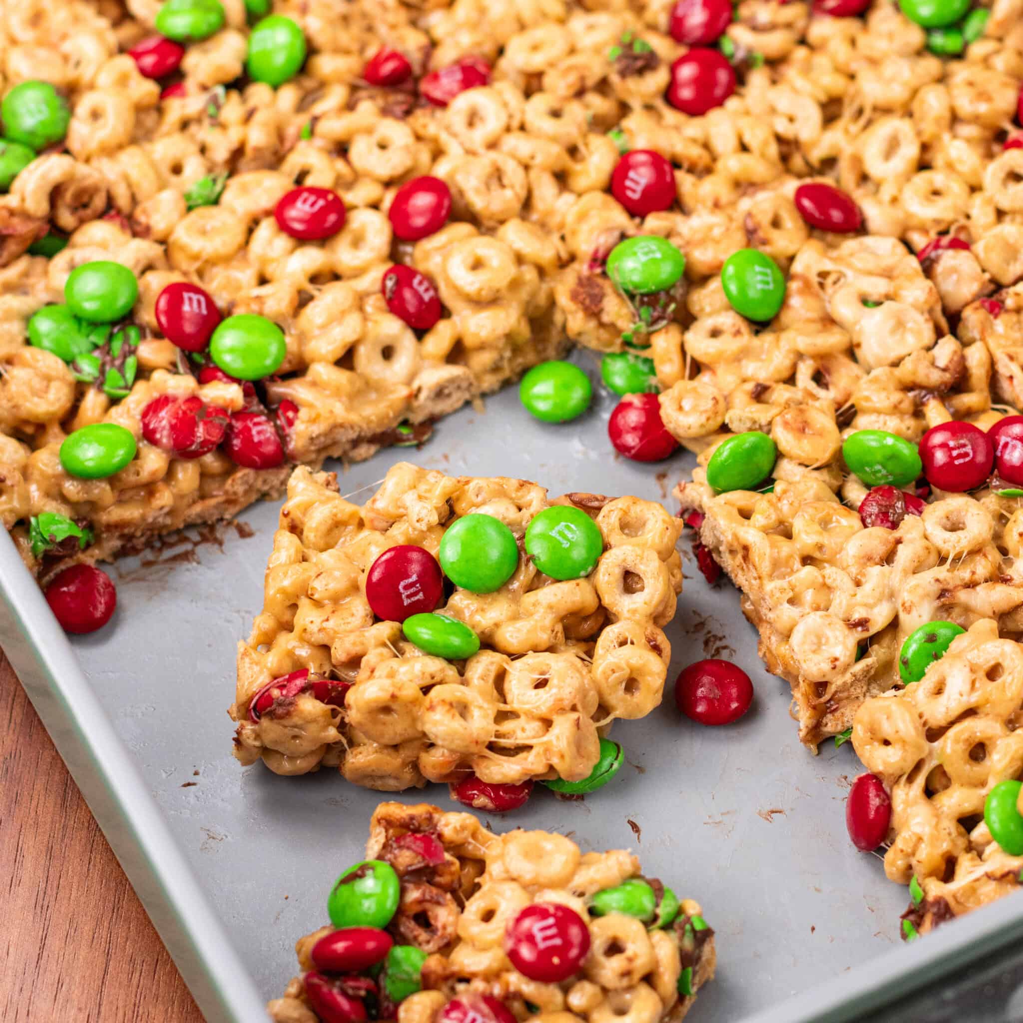 Christmas M&M Cheerio Treats